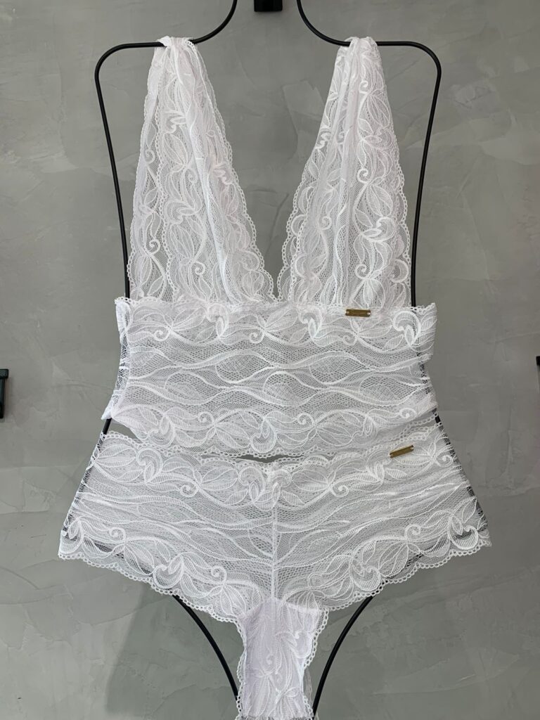 11:11 White Cheeky Set - Fancy Sinner